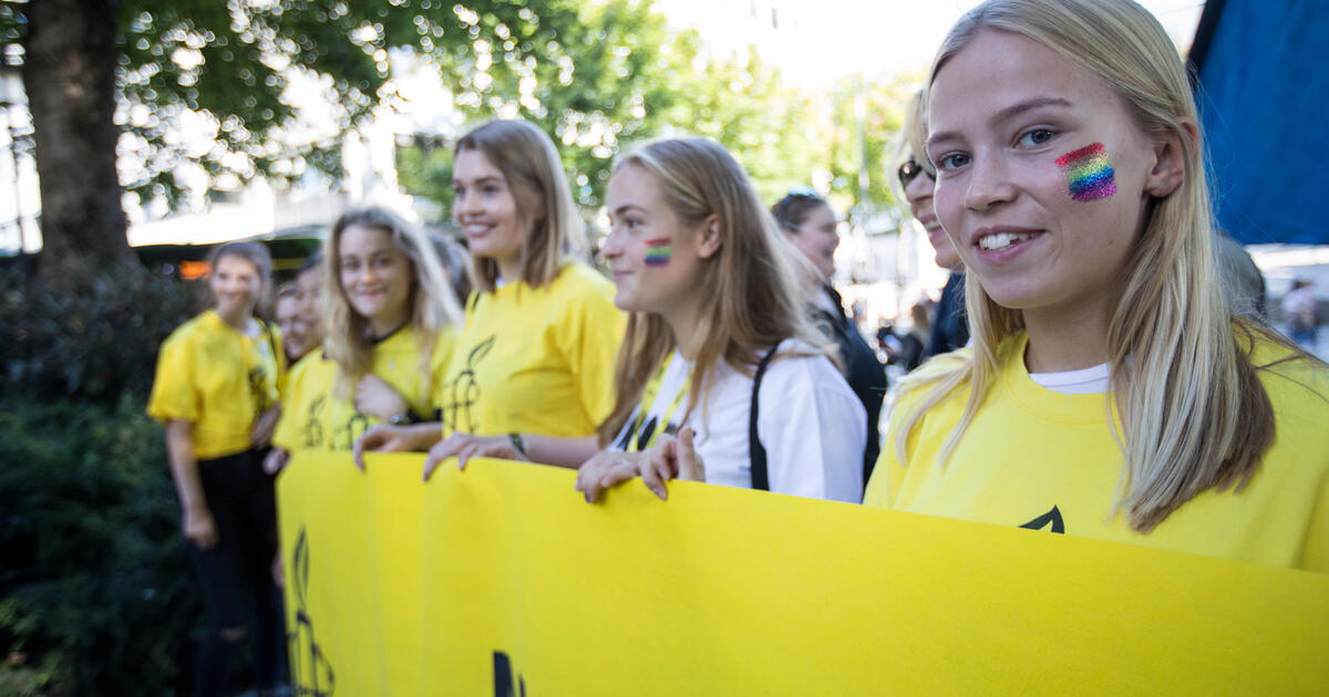 Kunne du tenkt deg en håndbok for unge aktivister? | Amnesty ... Kunne du tenkt deg en håndbok for unge aktivister? | Amnesty ...